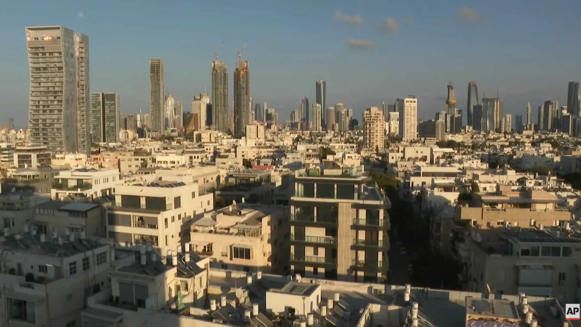 Tel Aviv Skyline Live Camera - Tel Aviv-Yafo, Israel